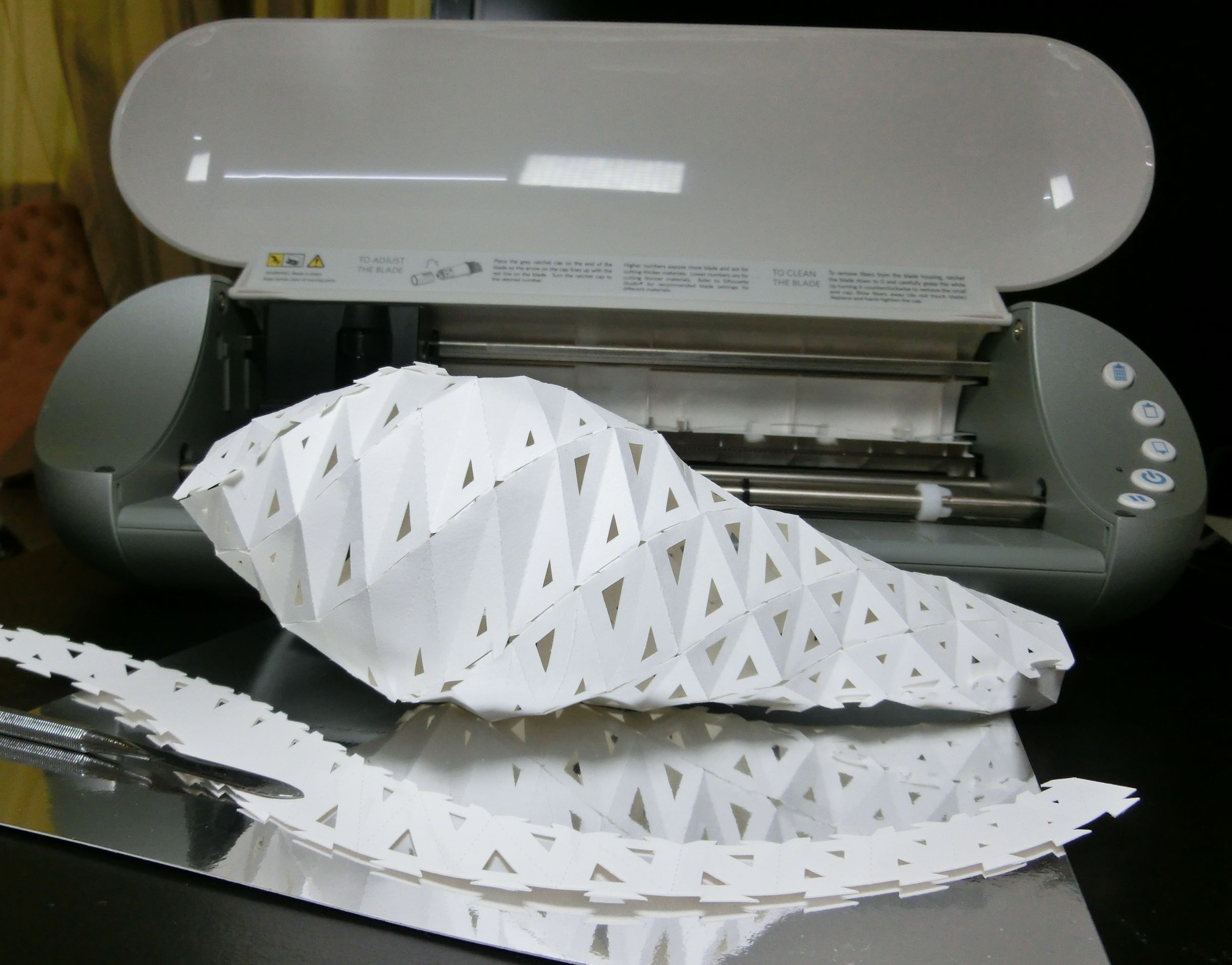 Parametric Twisted Lamp : 8 Steps (with Pictures) - Instructables