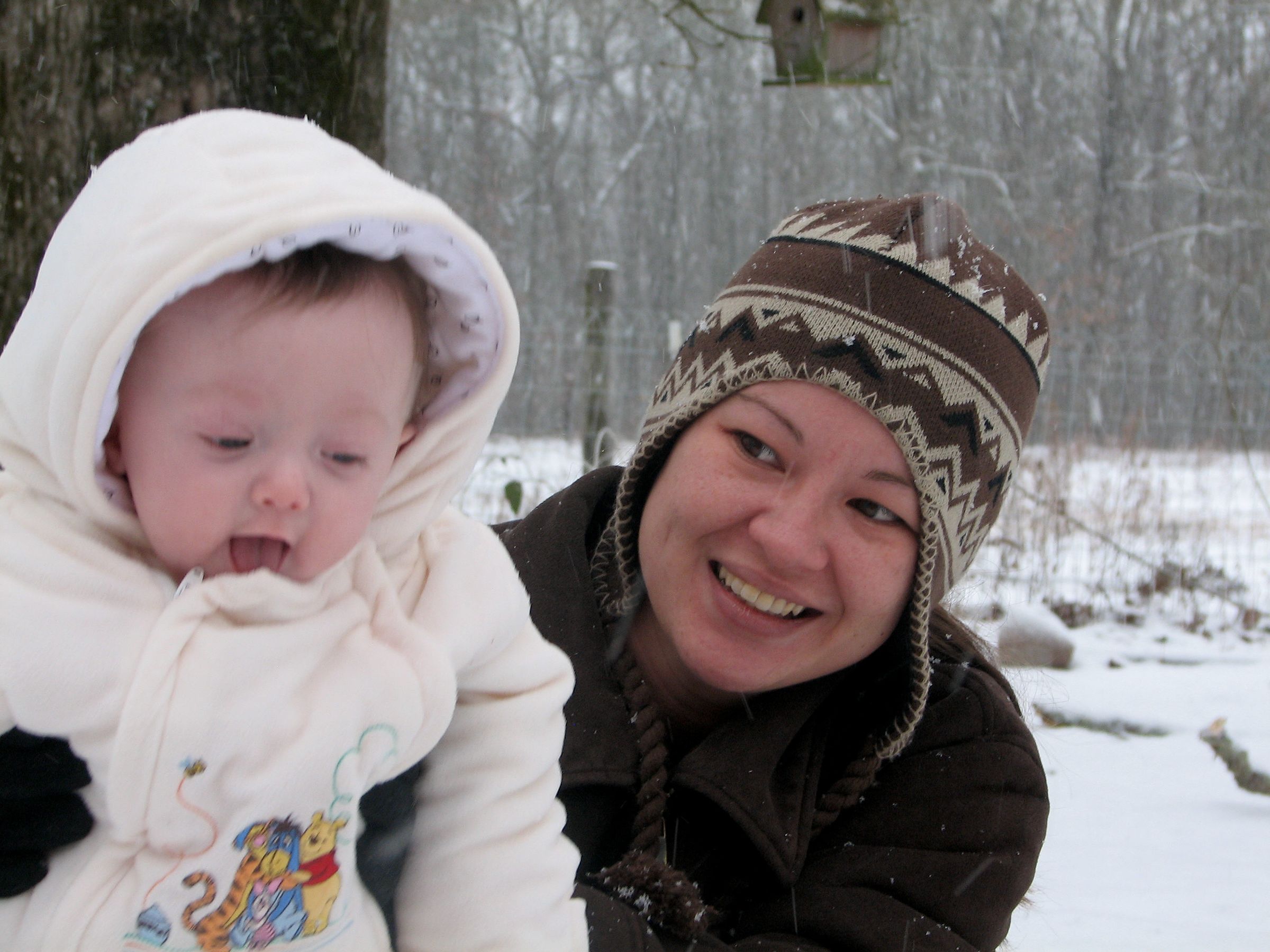 How to Get Baby to Eat a Snowball for the First Time : 4 Steps ...