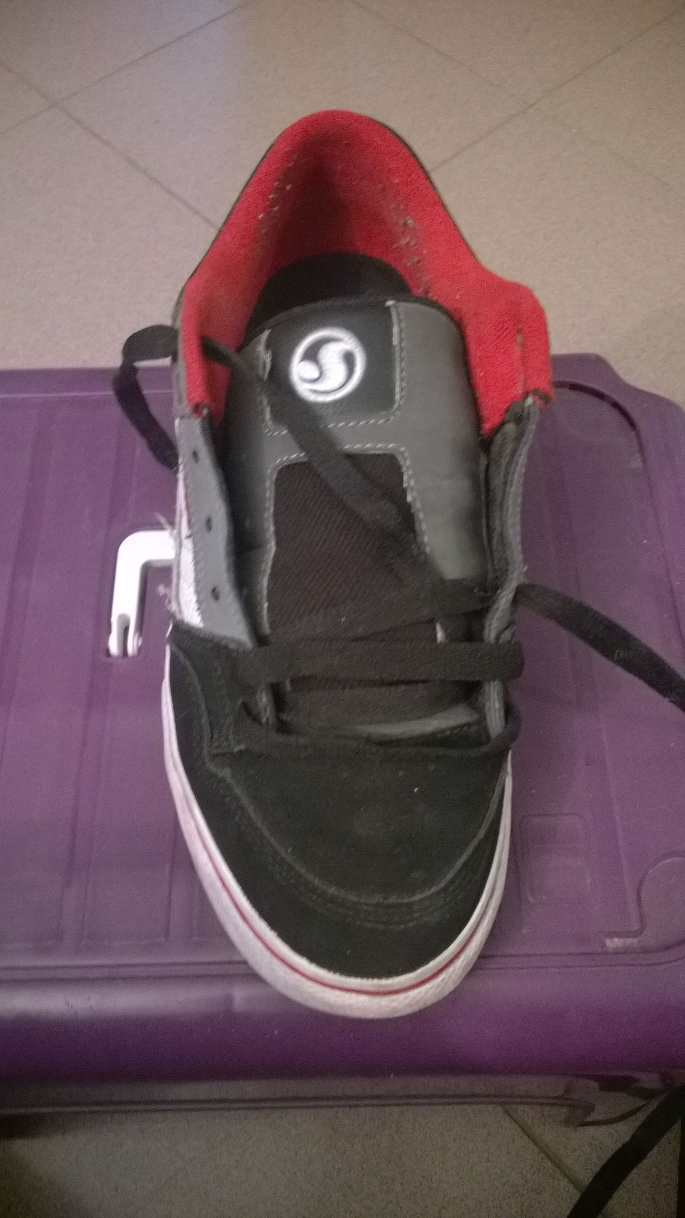 Checked Shoe (using Your Shoelace) : 5 Steps - Instructables