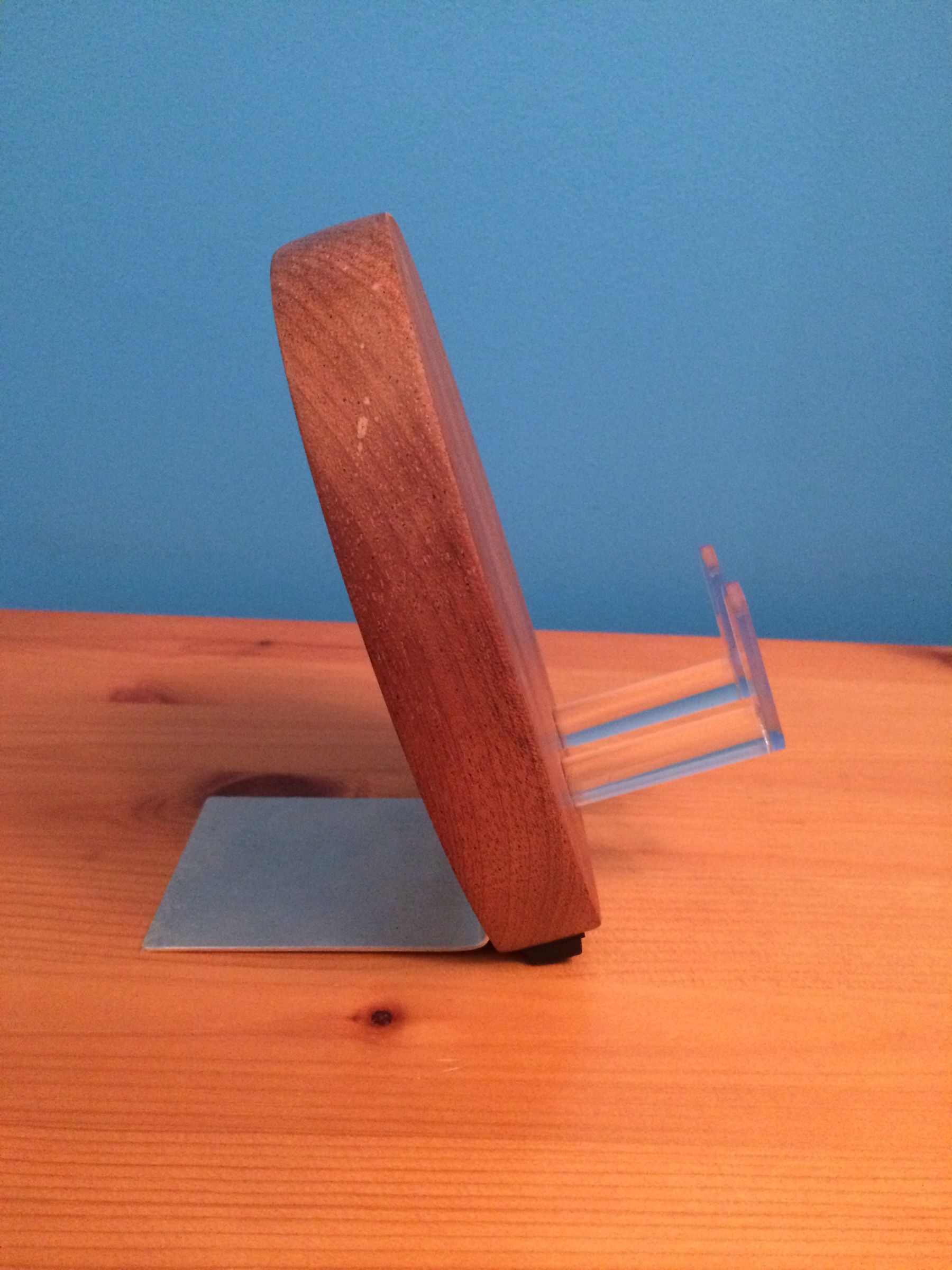 Phone Stand : 5 Steps - Instructables