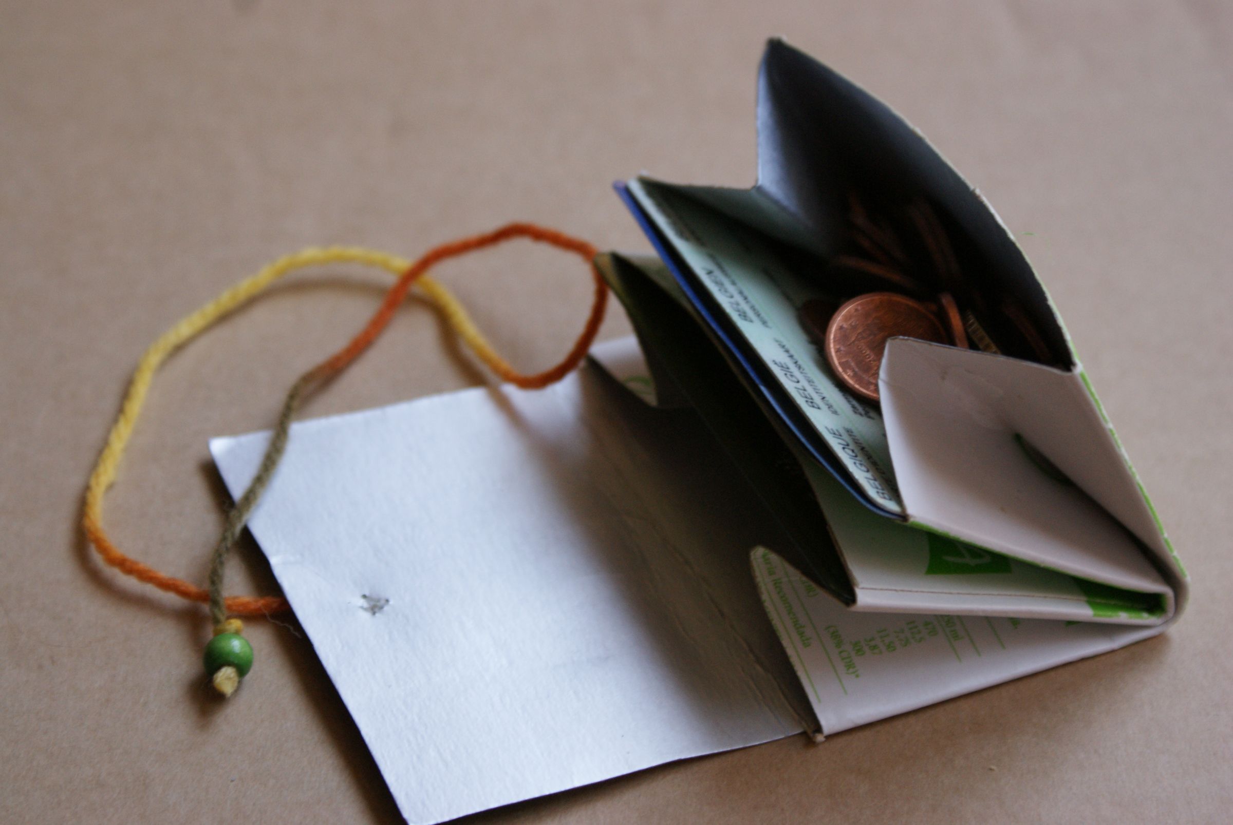 Recycled Bottle-Milk Wallet : 4 Steps - Instructables