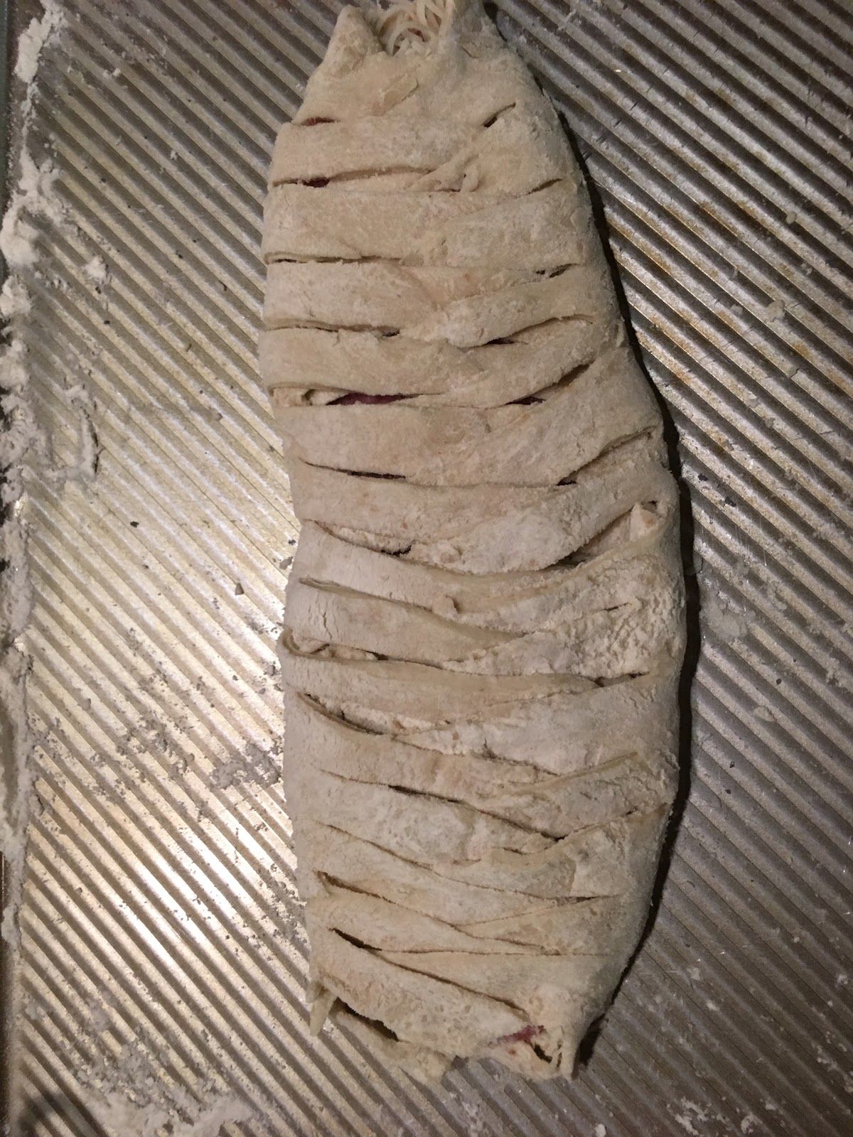 How to Make a Saucy Braided Calzone Pizza : 7 Steps (with Pictures ...