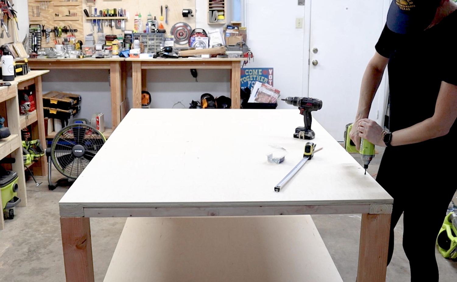 EASY DIY Workbench! Mobile With Storage : 9 Steps (with Pictures ...