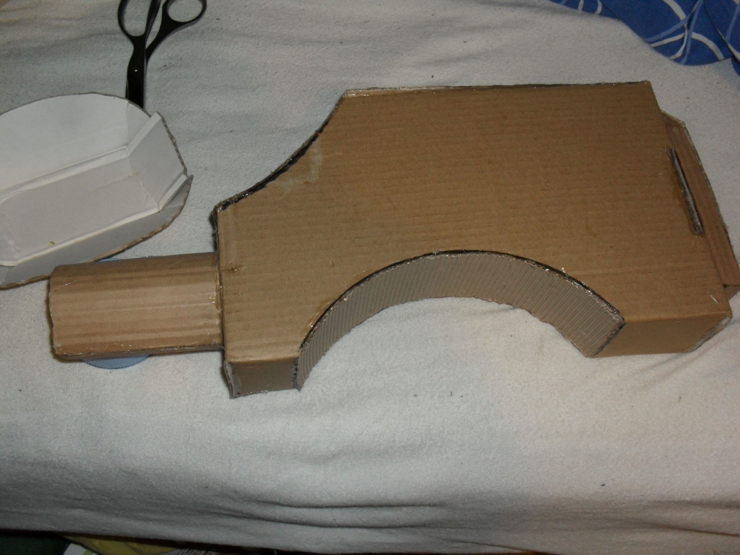 Cardboard Props: How to Make a Movie Camera : 14 Steps (with Pictures ...