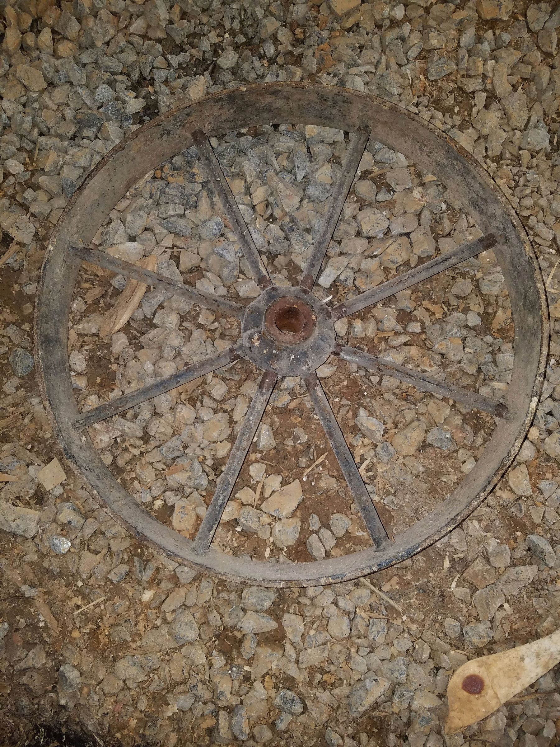 Repurpose Old Wheels Into an Awesome Spinning Table! : 15 Steps (with ...