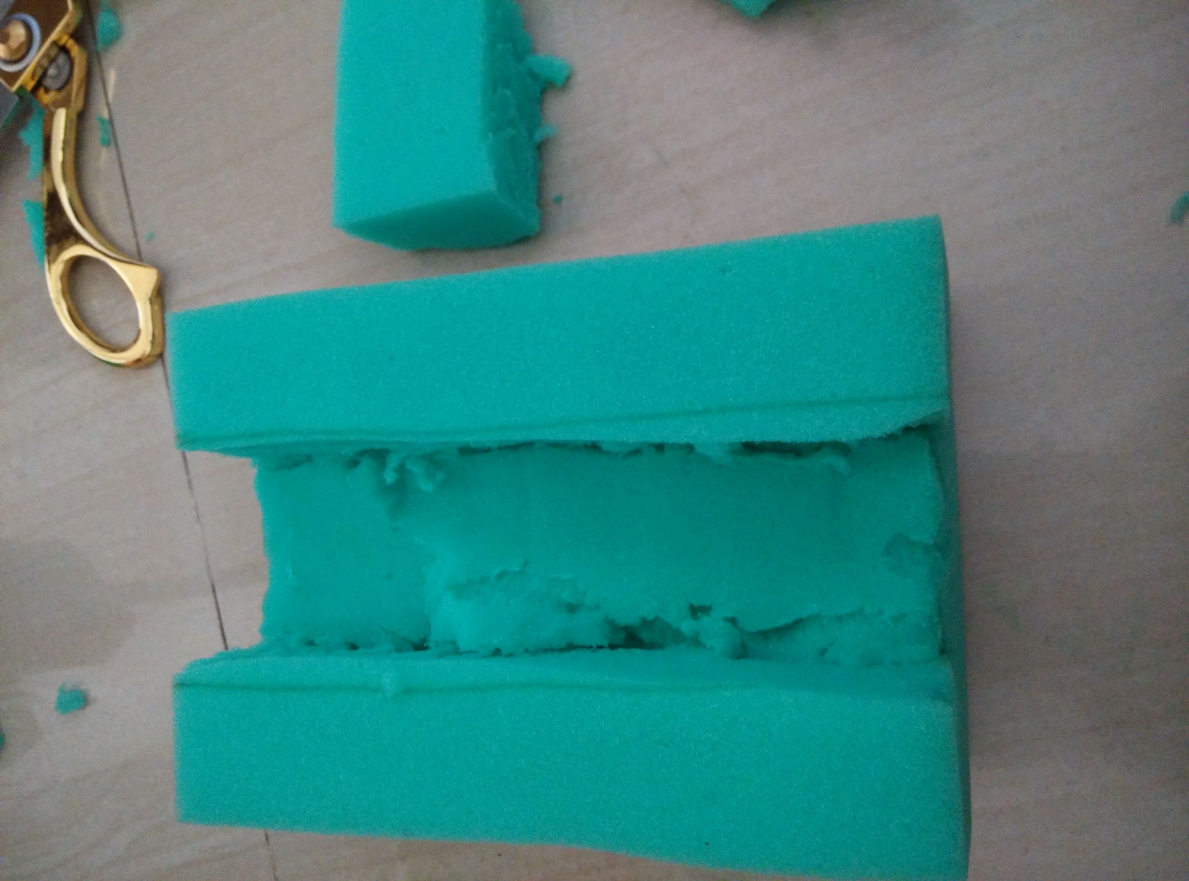 Make Hulk Smash Hand Gloves at Home : 6 Steps - Instructables