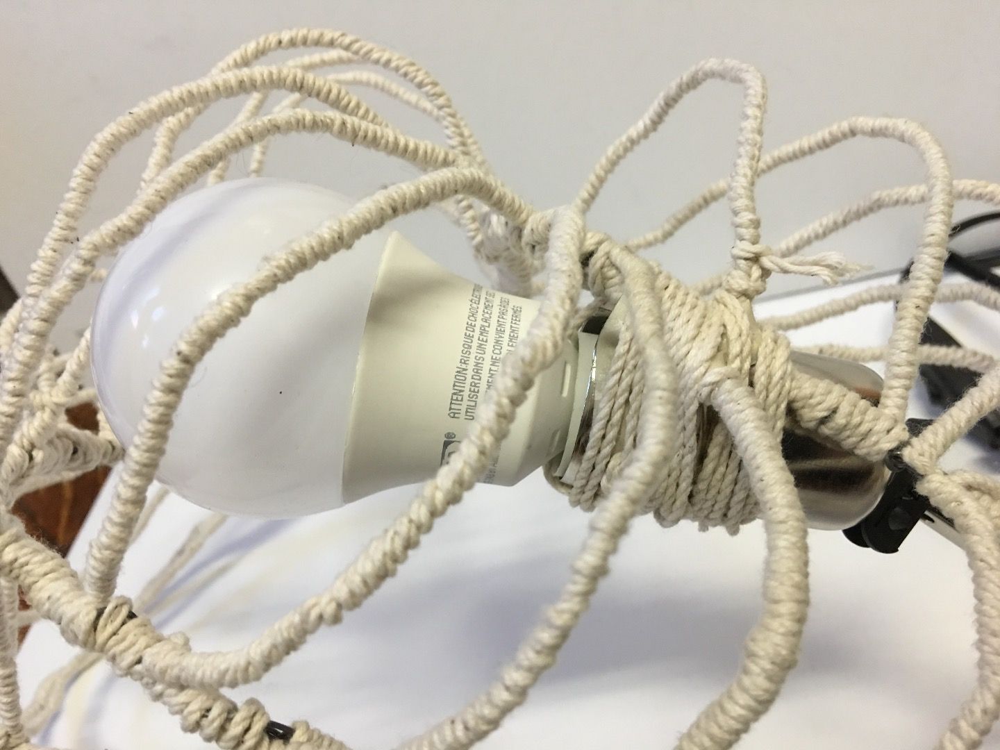 String and Wire Lamp : 5 Steps - Instructables