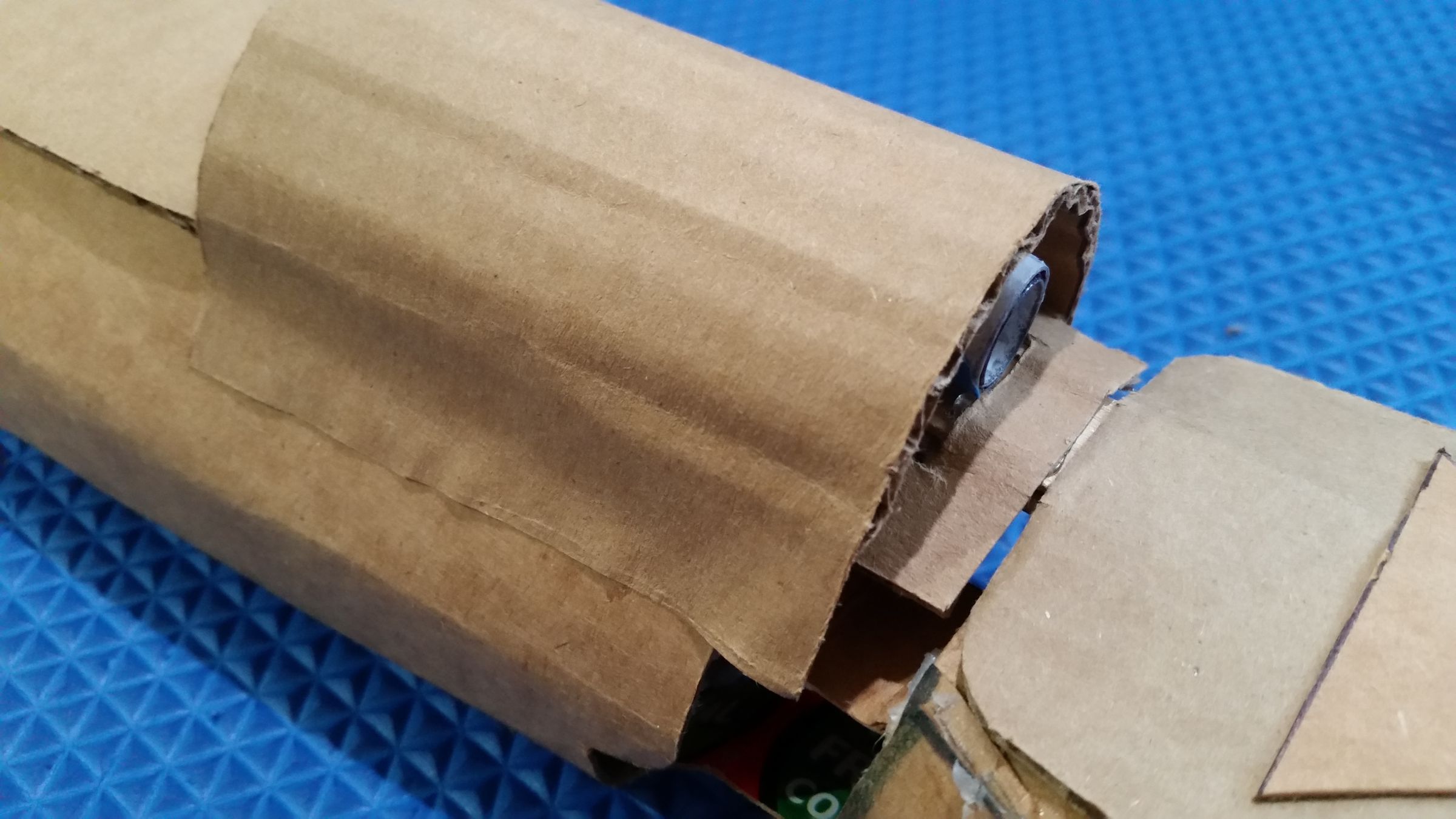 Working Cardboard Mandalorian Gauntlet: How to Make It : 14 Steps (with ...