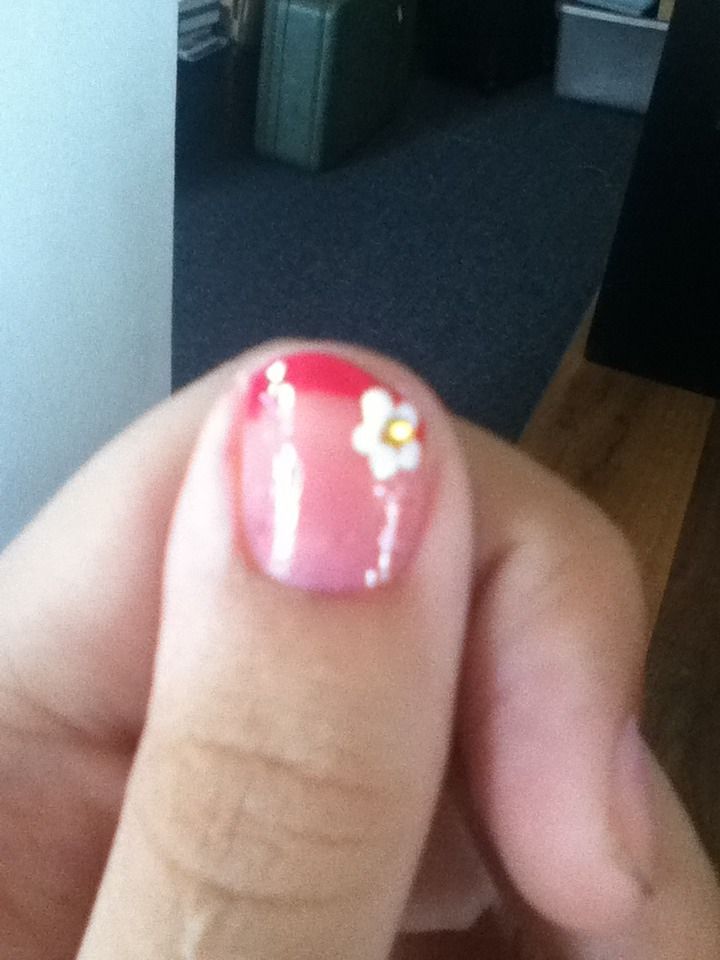 How to Do Easy and Cute Colored French Tips!! : 7 Steps - Instructables