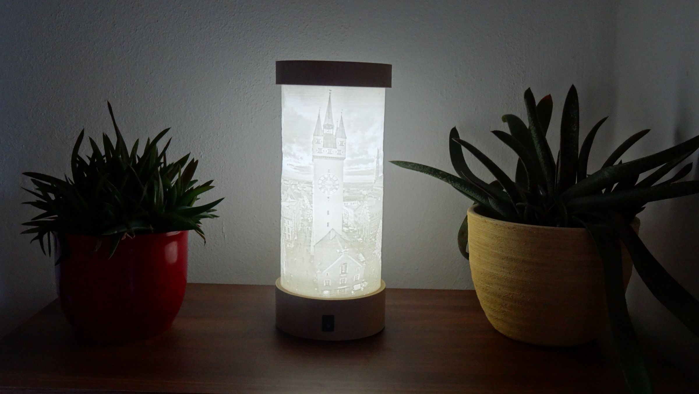 Creating Your Own Lithophane Lamp With Your Own Picture - Instructables