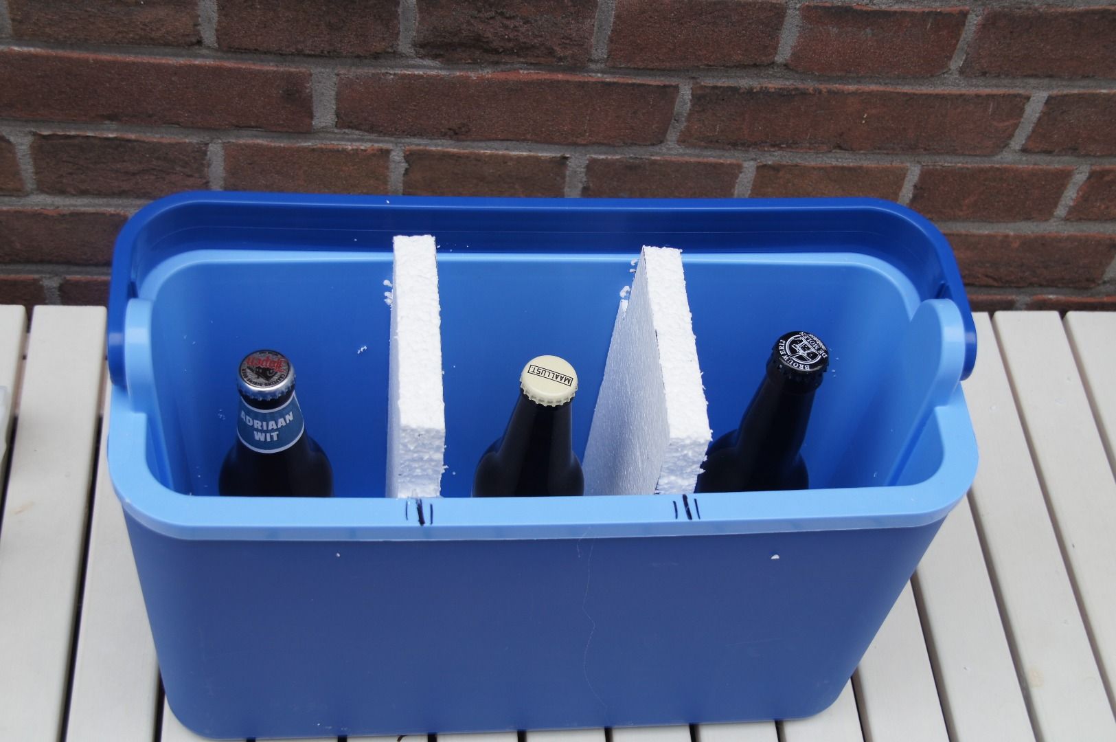 Temperature Controlled Craft Beer Coolbox : 5 Steps (with Pictures ...