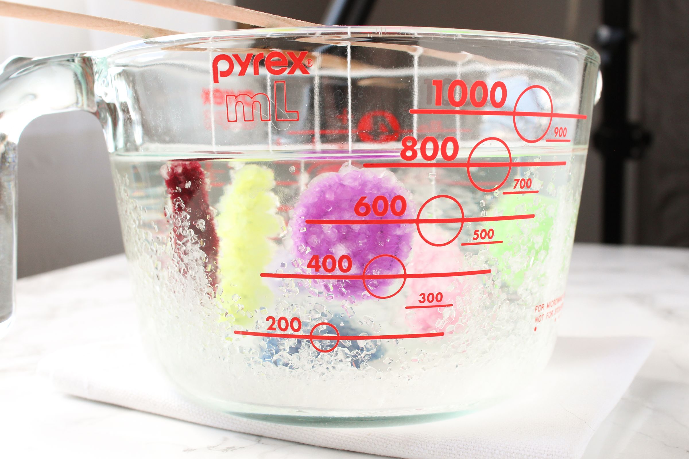 How to Grow Borax Crystals : 7 Steps (with Pictures) - Instructables