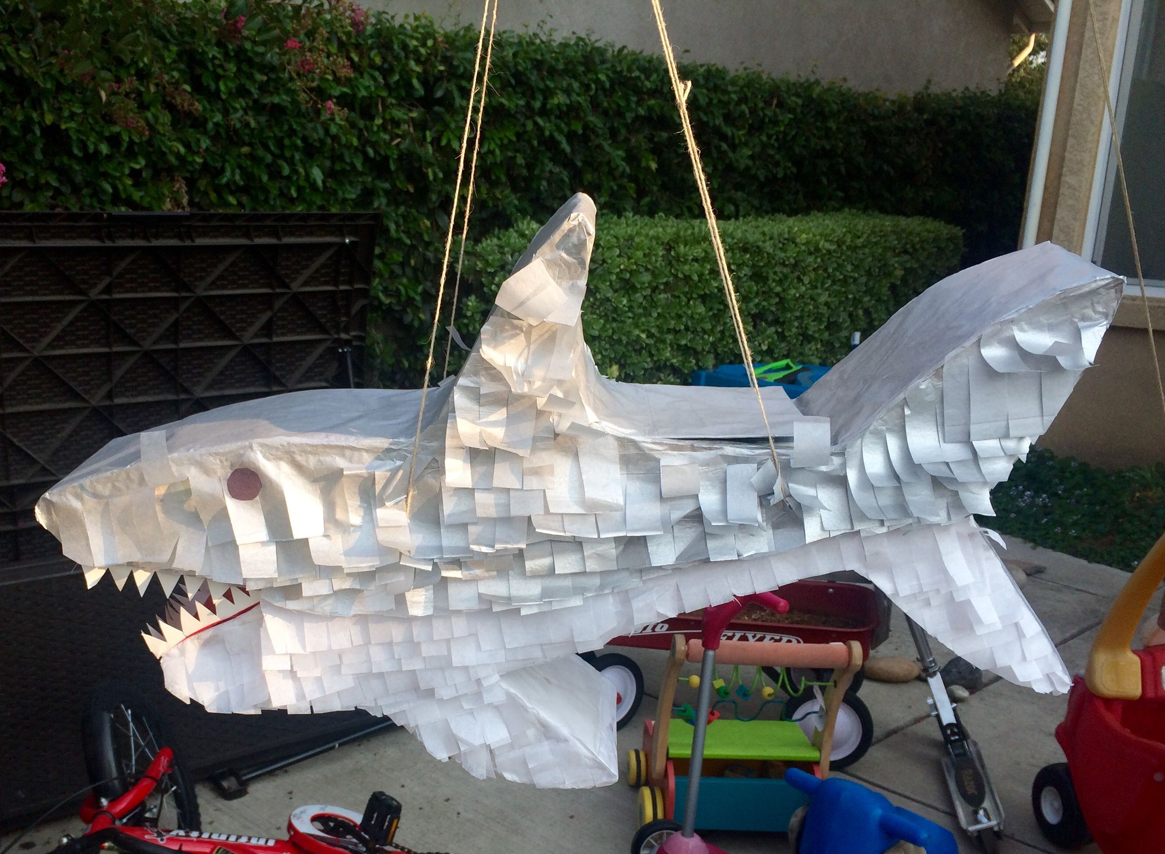 Piñata Made From Cardboard : 5 Steps (with Pictures) - Instructables