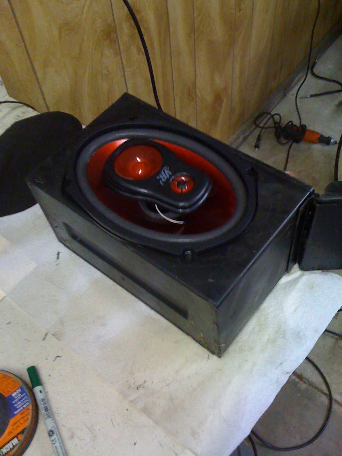 Ammo Box Speakers : 4 Steps - Instructables
