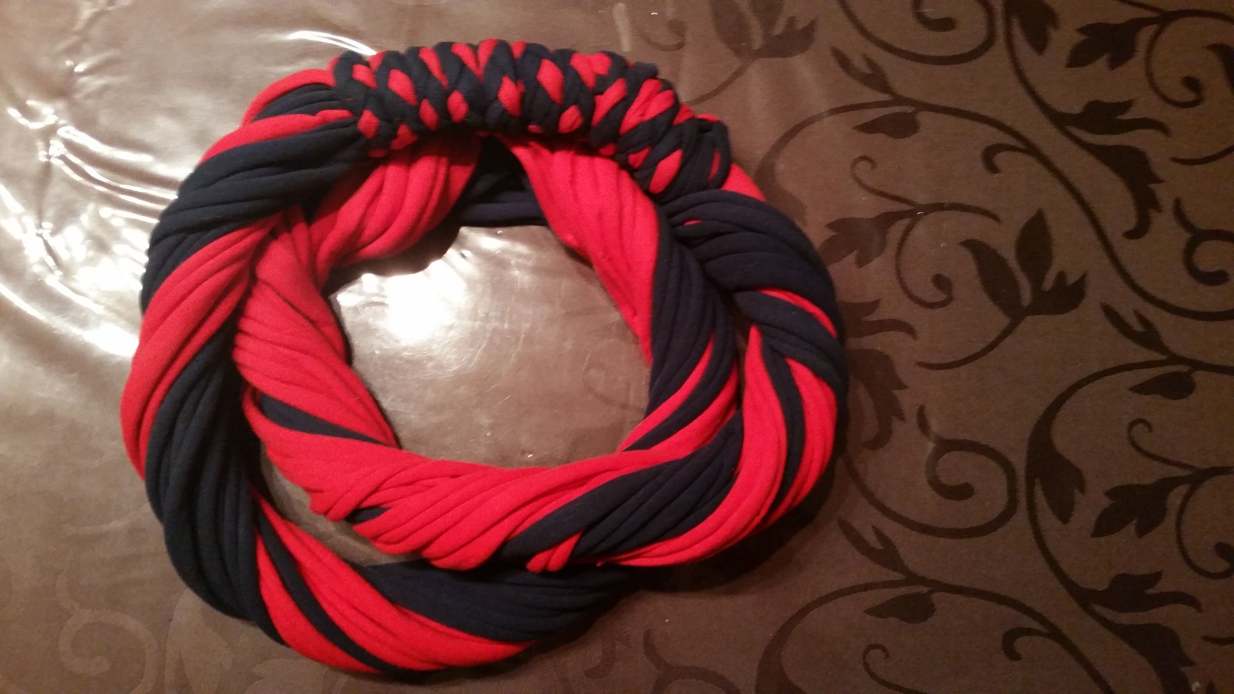 DIY Looped Scarf : 10 Steps (with Pictures) - Instructables
