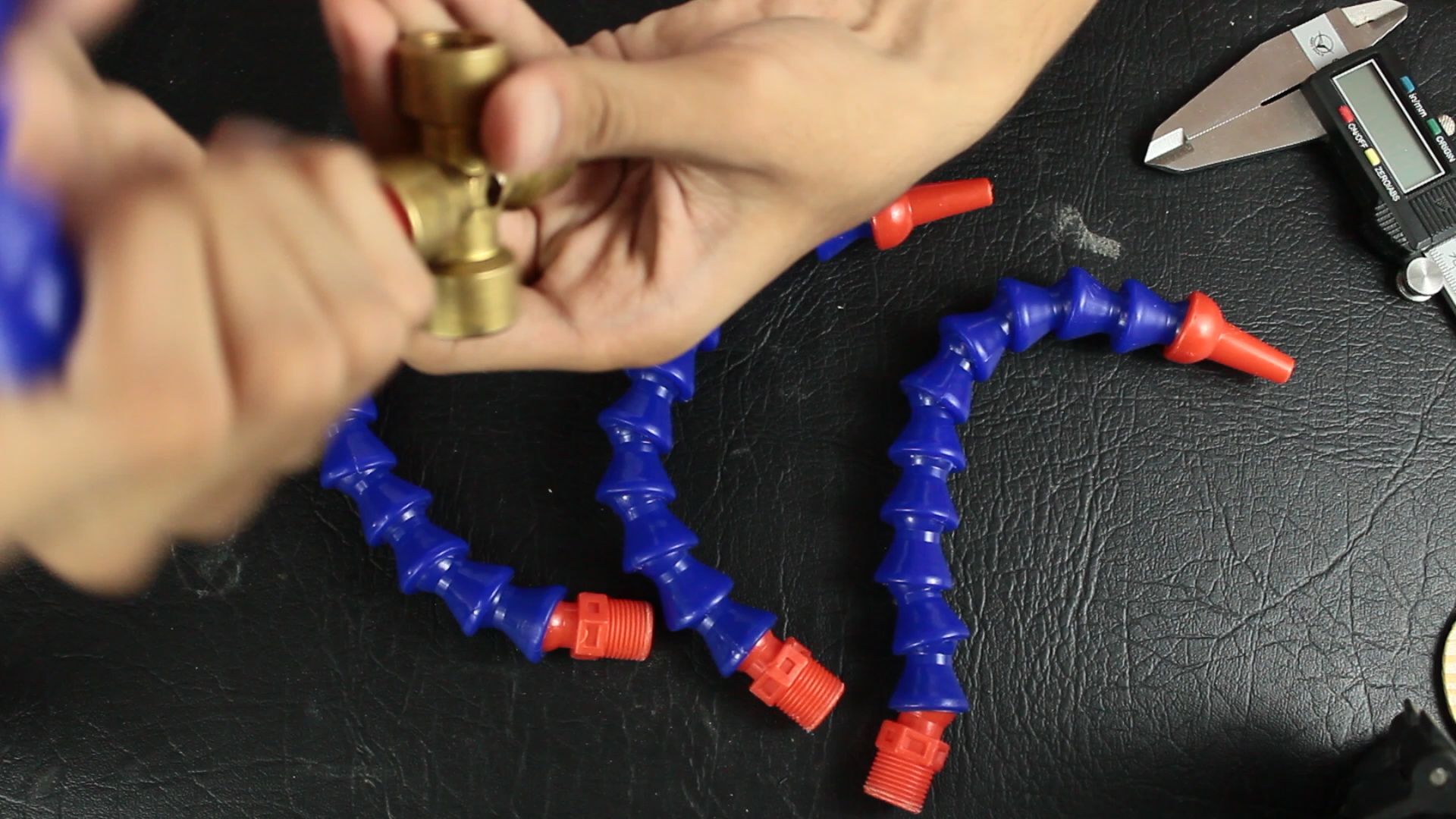 The Spyder-Pod - Your DSLR's New Friend! : 8 Steps (with Pictures ...