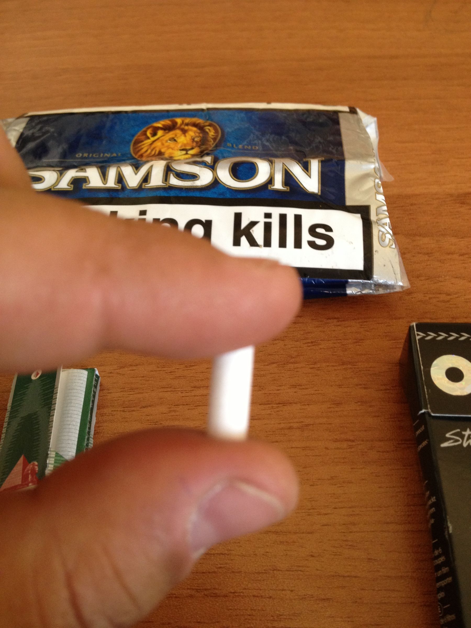 Rolling Your Own Cigarette -Tobacco : 4 Steps - Instructables