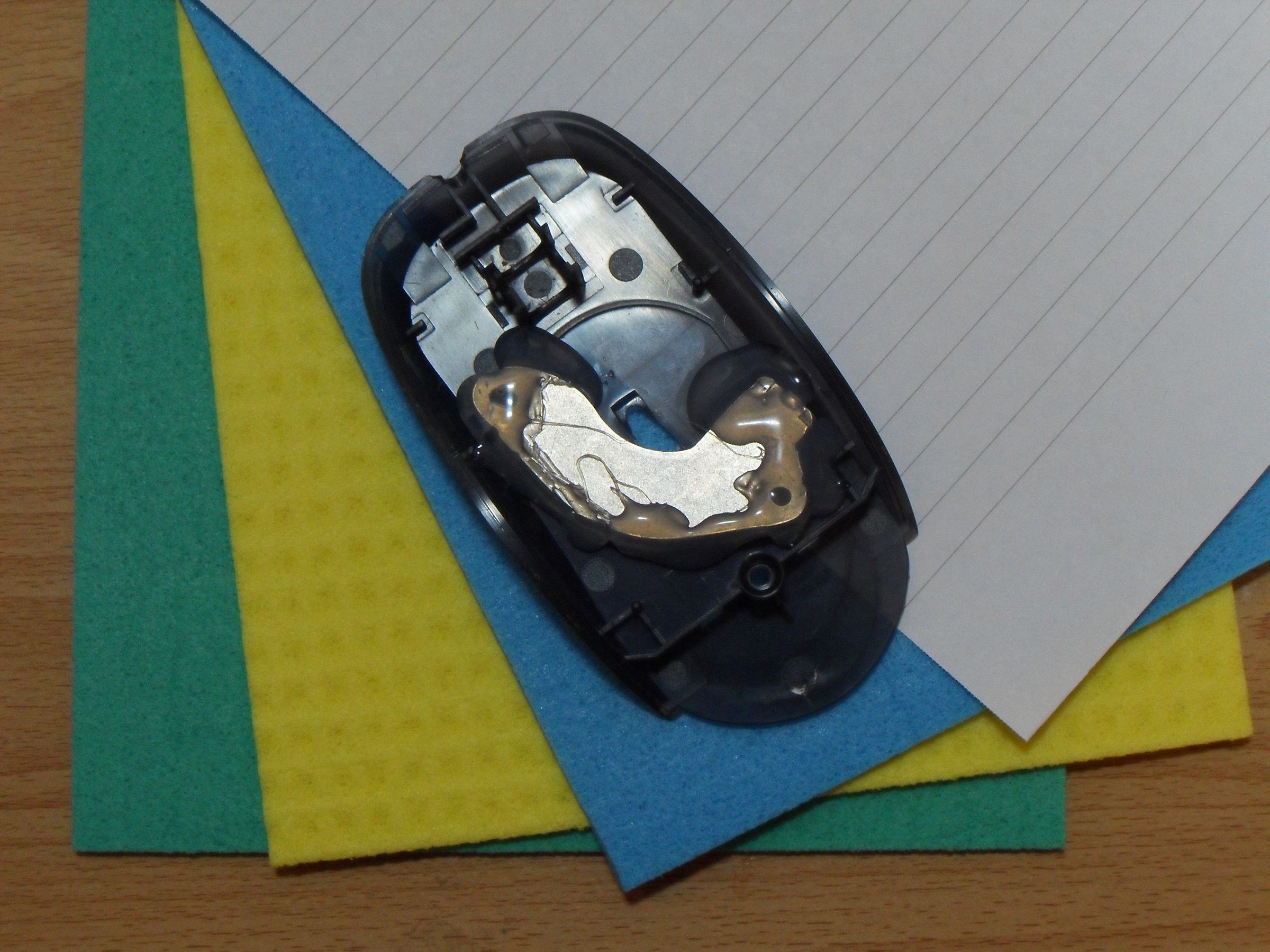 Magnetic Mouse Whiteboard Eraser : 5 Steps (with Pictures) - Instructables