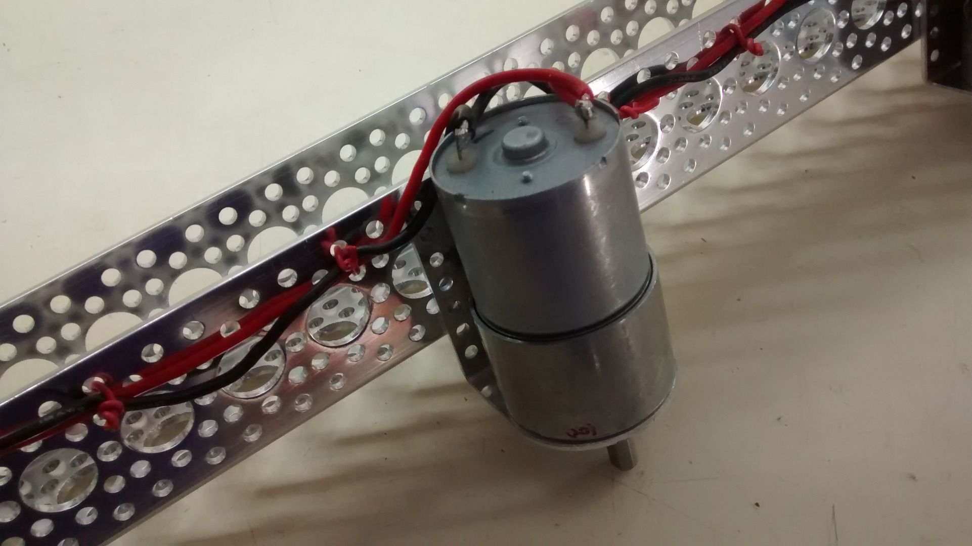 6WD Robot With Aluminum Chassis : 7 Steps (with Pictures) - Instructables