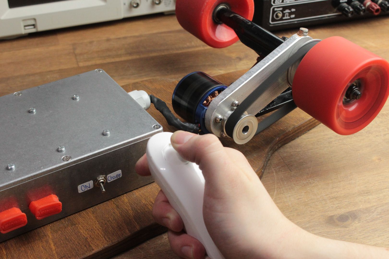 Make Your Own Electric Motorized Longboard : 8 Steps (with Pictures ...