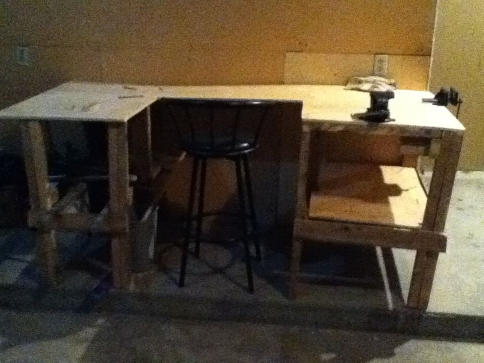 How to Make an Extremely Simple Workbench : 7 Steps - Instructables
