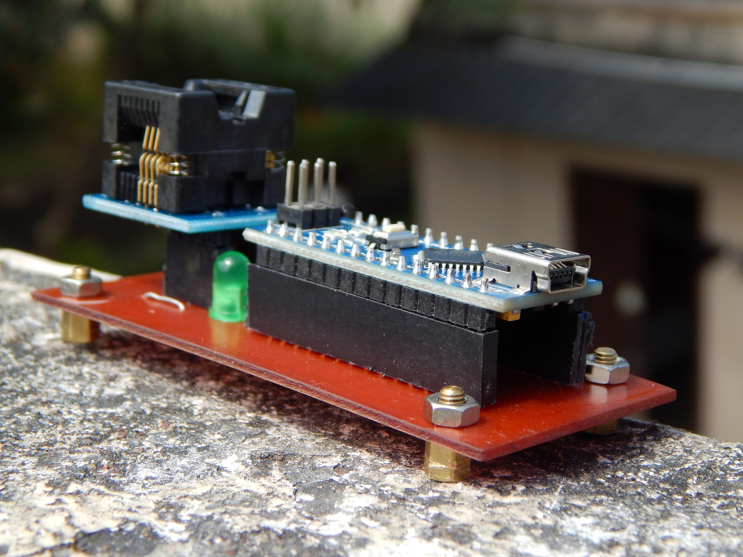 How to Make a Attiny13 Programmer : 3 Steps (with Pictures) - Instructables