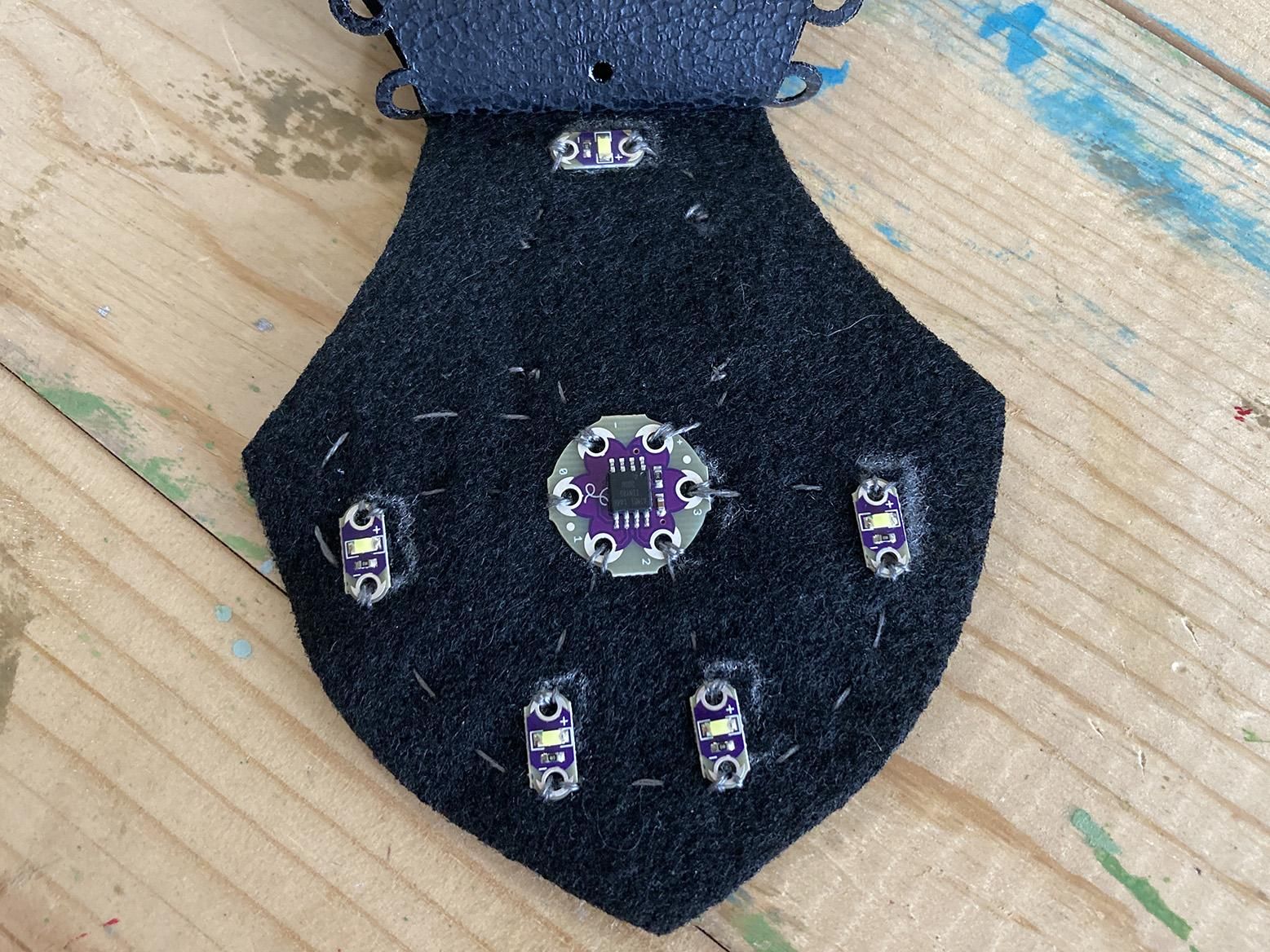 Twinkling Necklace : 11 Steps (with Pictures) - Instructables