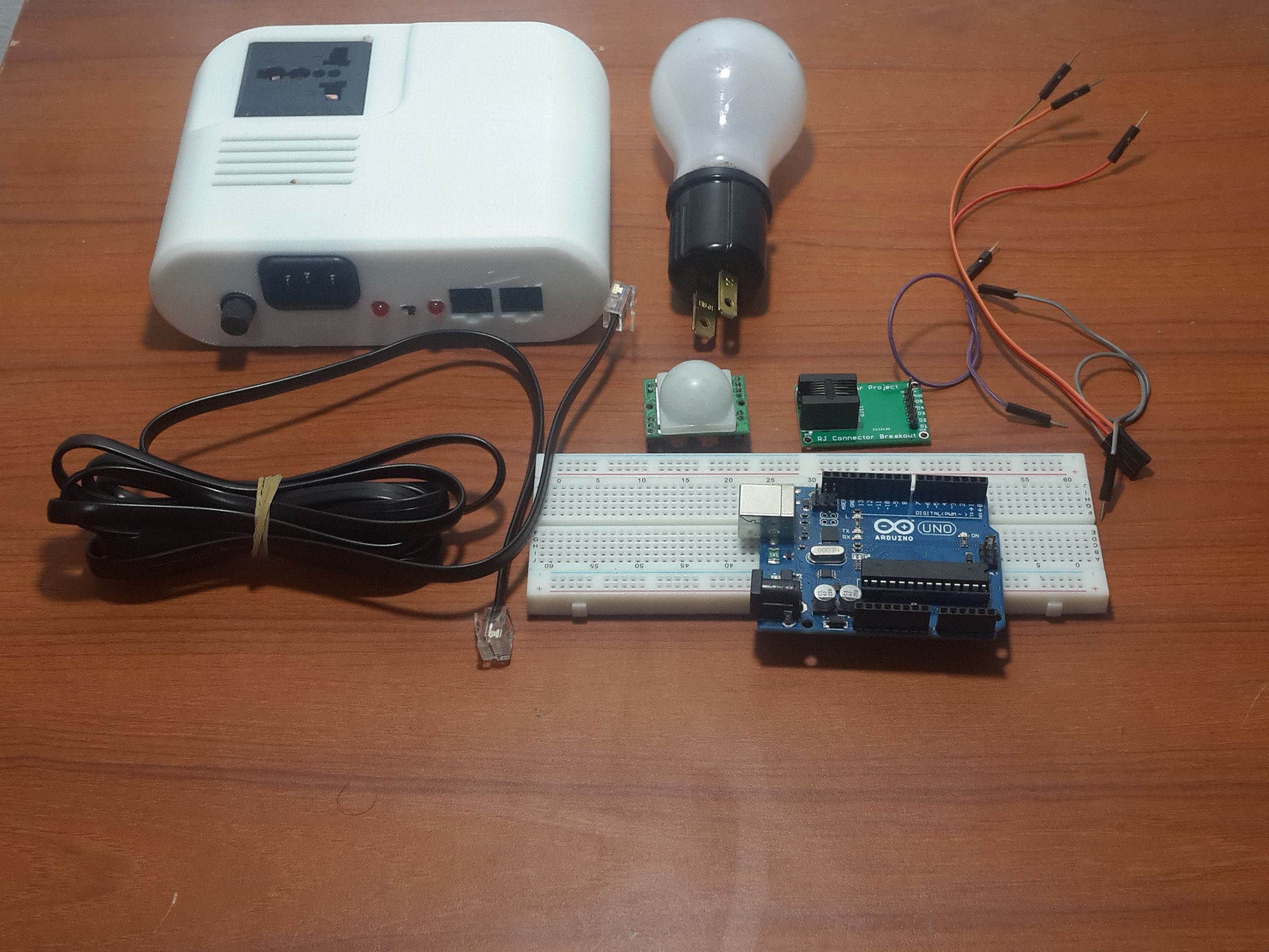 Arduino Board and PIR Motion Sensor Control AC Lamp : 4 Steps (with ...