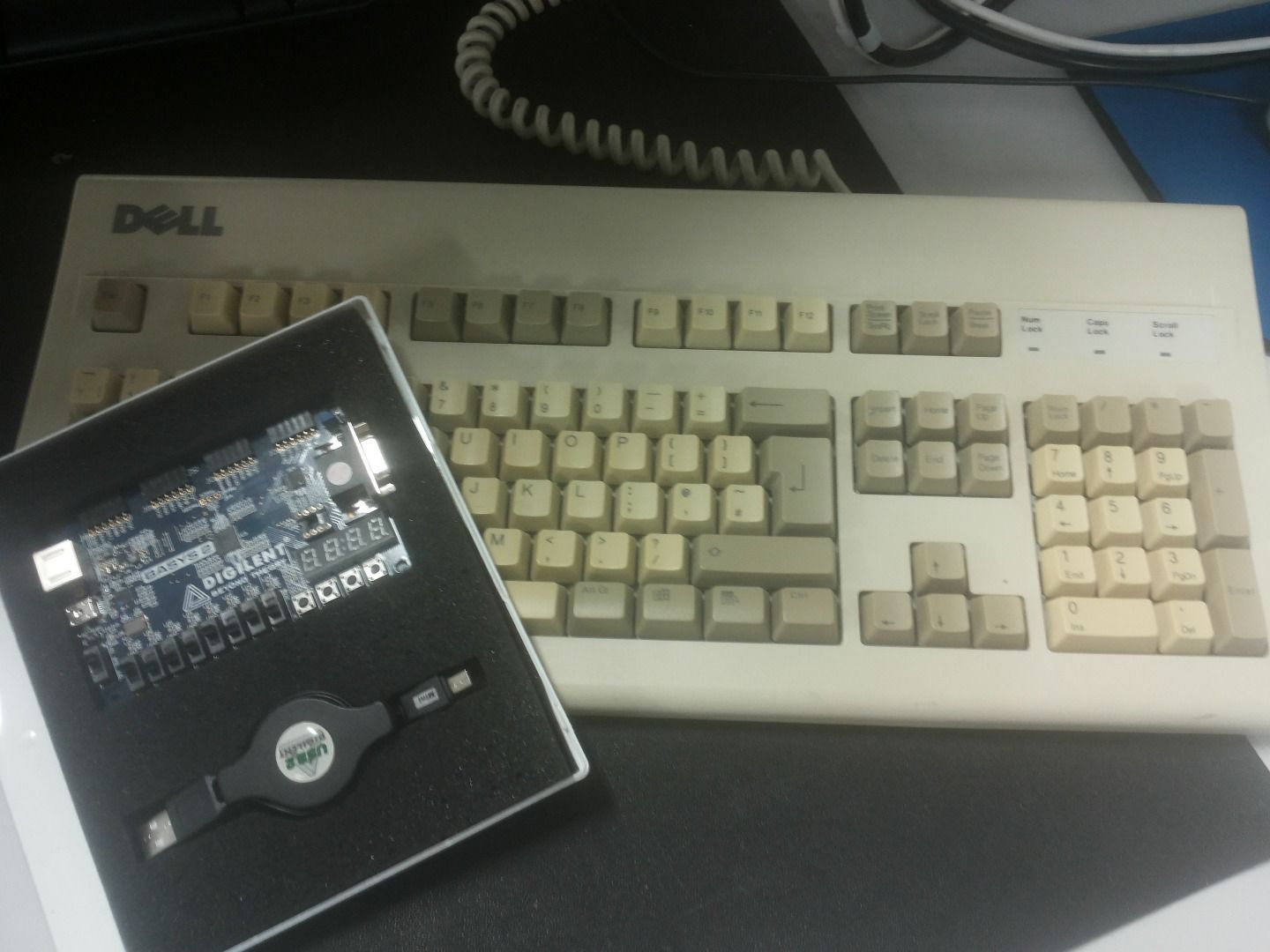 PS2 Keyboard for FPGA : 3 Steps - Instructables