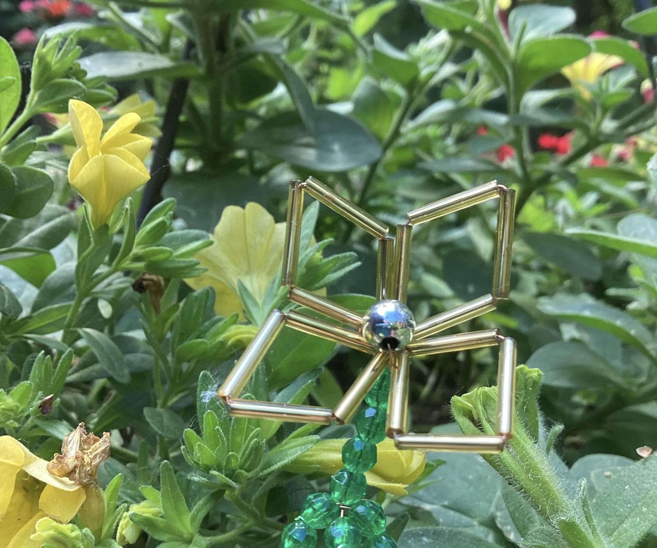 Simple Beaded Flower Tutorial : 6 Steps - Instructables