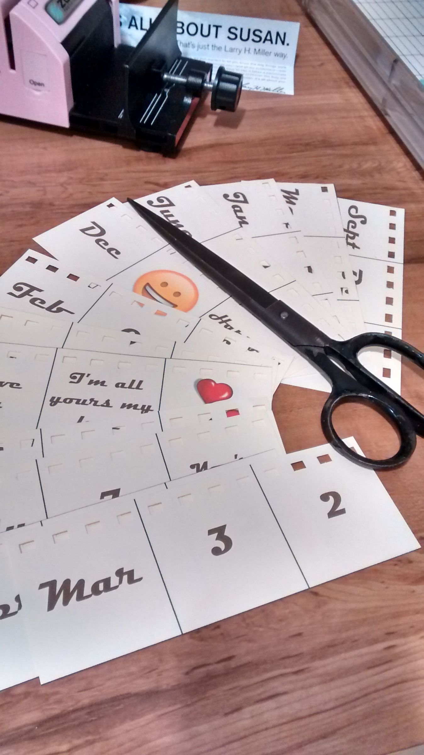 Flip Calendar : 3 Steps (with Pictures) - Instructables