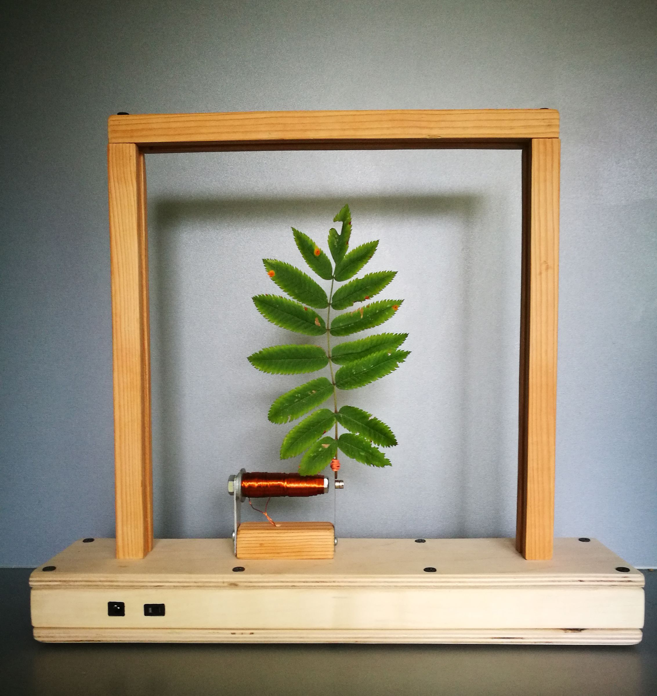 TimeFrame - a Time Portal to Put on Your Desk. : 5 Steps (with Pictures ...