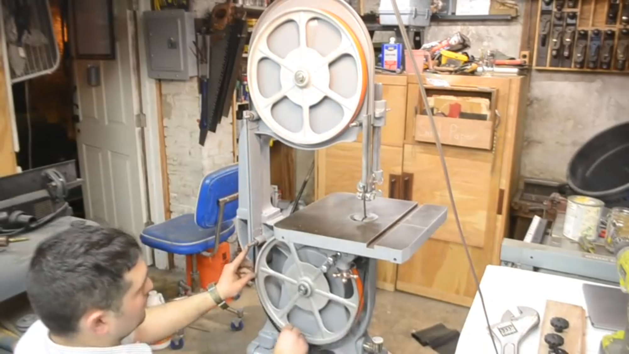 How to Restore a Band Saw : 10 Steps (with Pictures) - Instructables