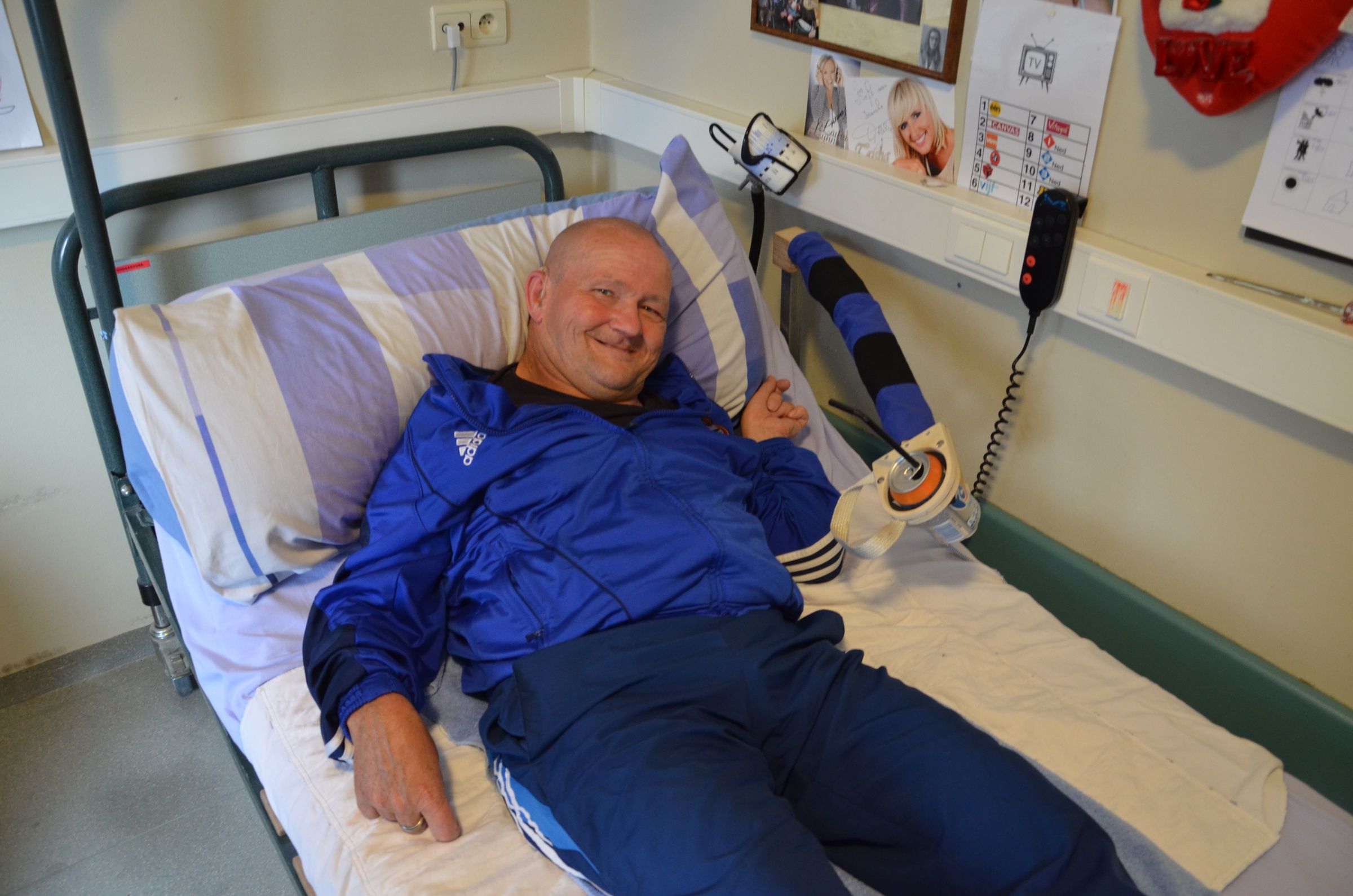 Adaptable Drinking Aid for People With Disability : 8 Steps (with ...