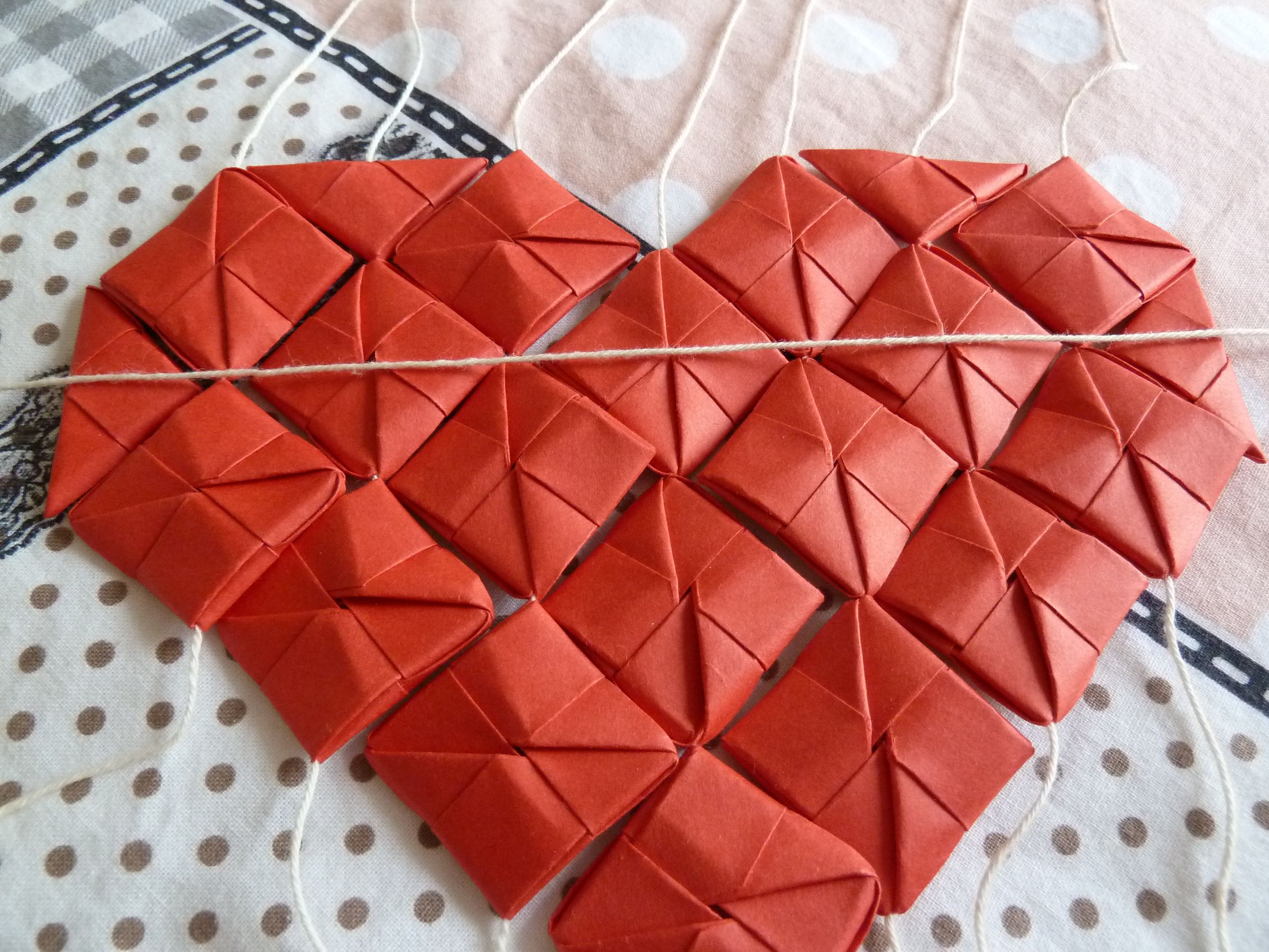 Paper Heart Decorations : 16 Steps (with Pictures) - Instructables