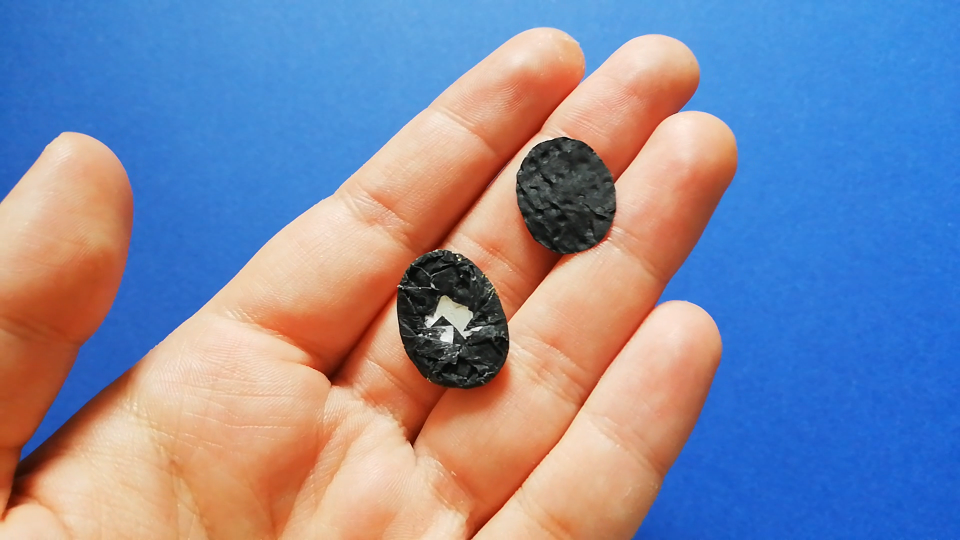 Plastic Bottle & Soda Can Gemstones : 12 Steps (with Pictures ...