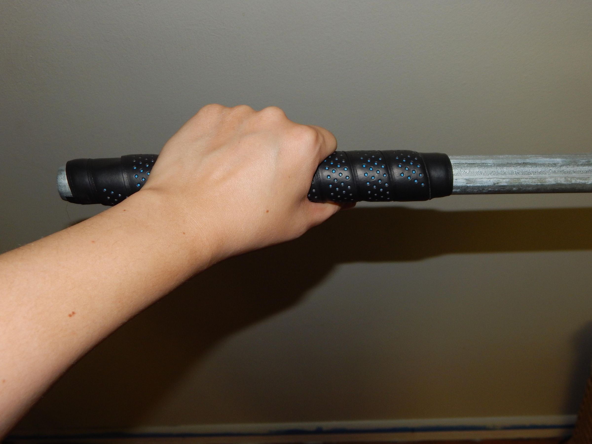 DIY Paint Roller Extension Pole : 5 Steps - Instructables