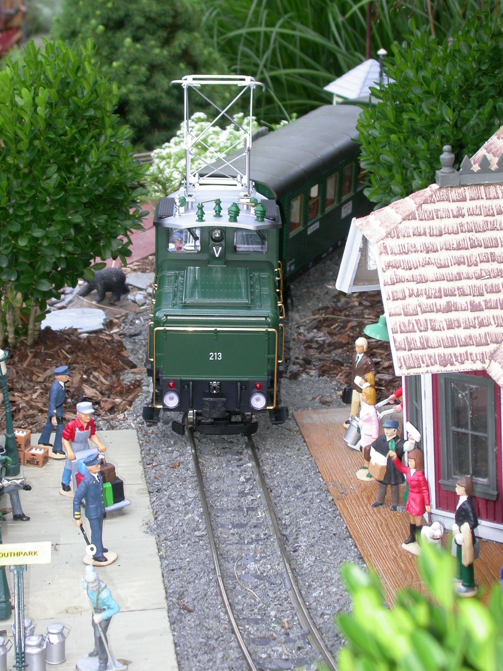 My Backyard Garden Railway (with Pictures) - Instructables