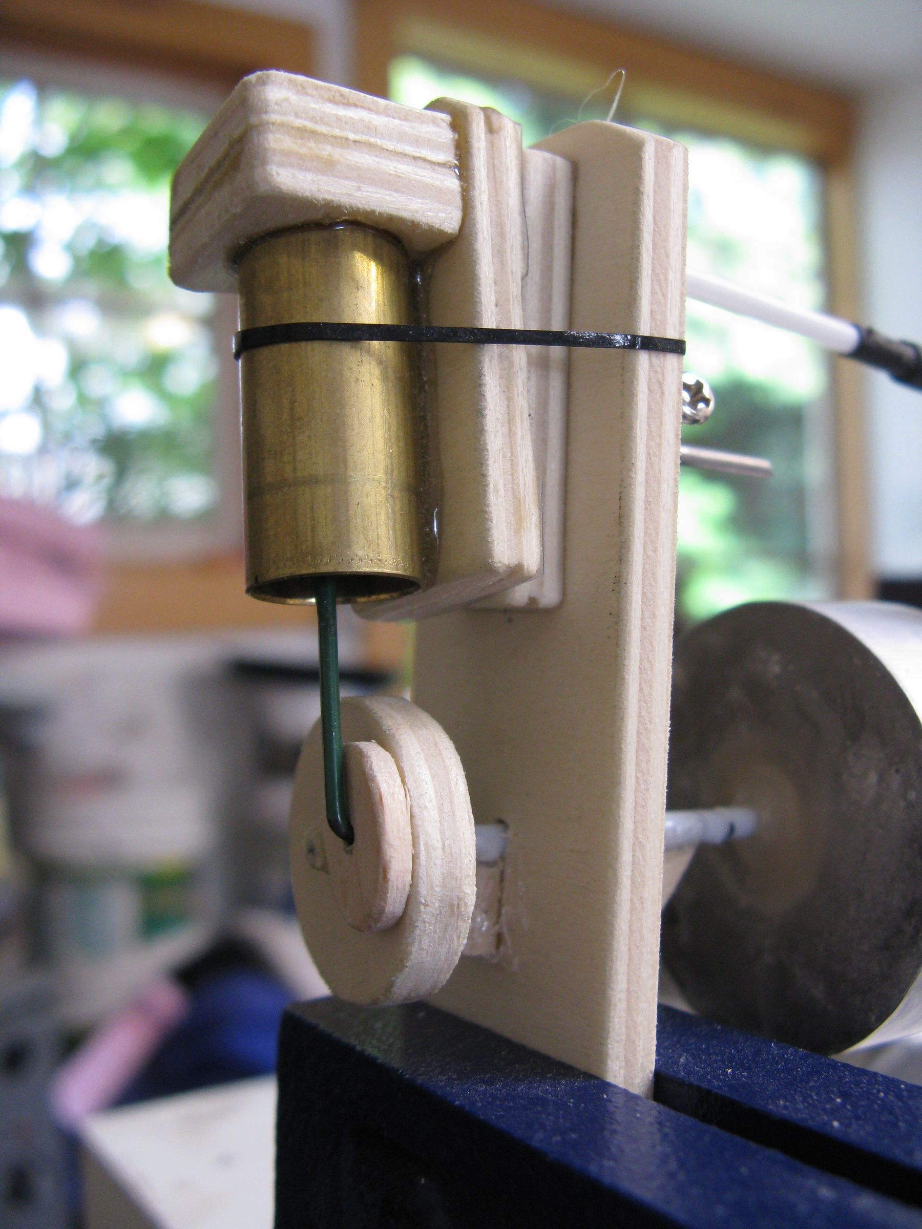 Cheap and Simple Steam Engine : 8 Steps (with Pictures) - Instructables