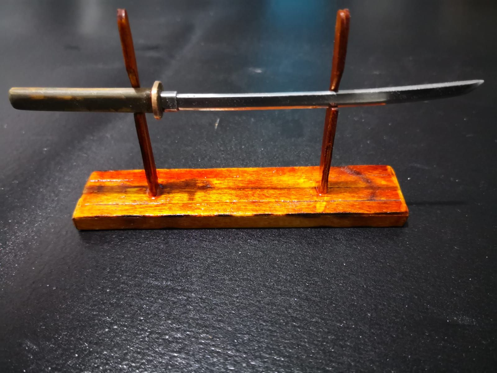 Mini Katana Stand - Instructables