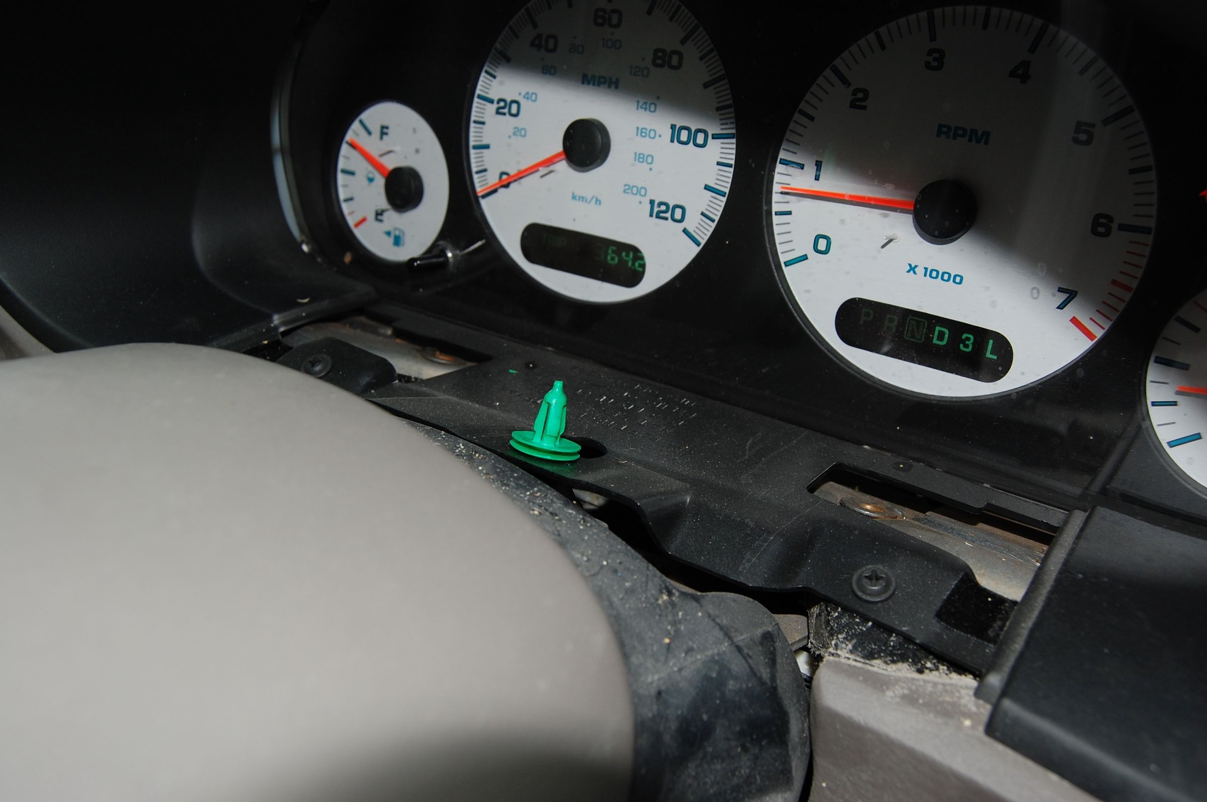 DIY - Save ~$200 and Replace Dash Cluster Bulbs W/LEDs : 8 Steps ...