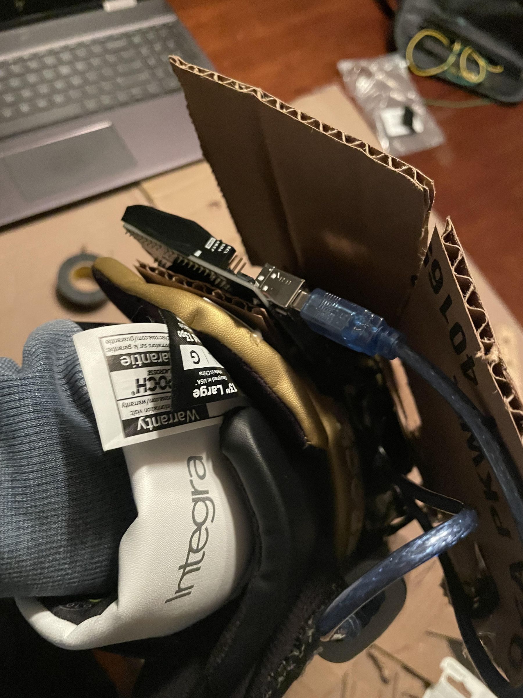 Infinity Gauntlet : 15 Steps - Instructables