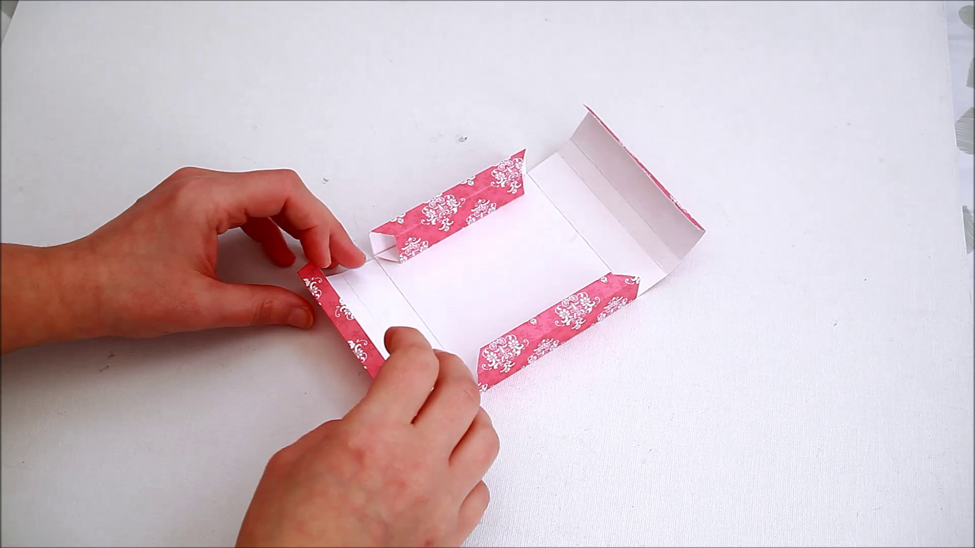 Paper Frames : 13 Steps (with Pictures) - Instructables