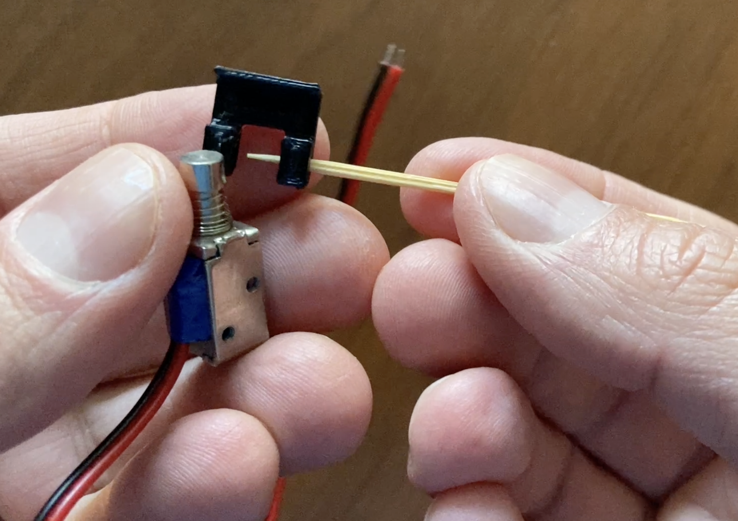 Digital Mirror Device (Macroscale Model) : 6 Steps (with Pictures) - Instructables