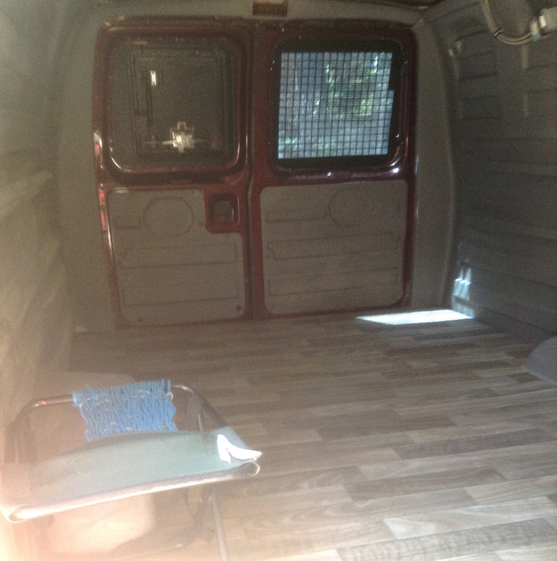 Big Red Van : 12 Steps (with Pictures) - Instructables