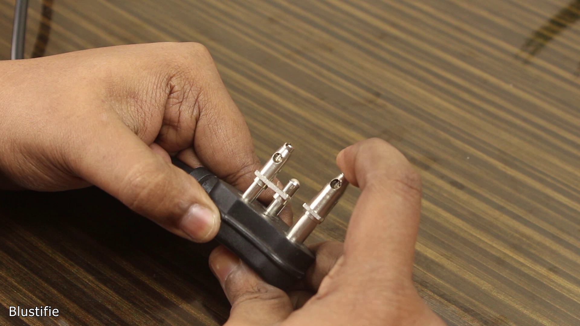 3D Printed DIY AC Power Grommet : 11 Steps (with Pictures) - Instructables