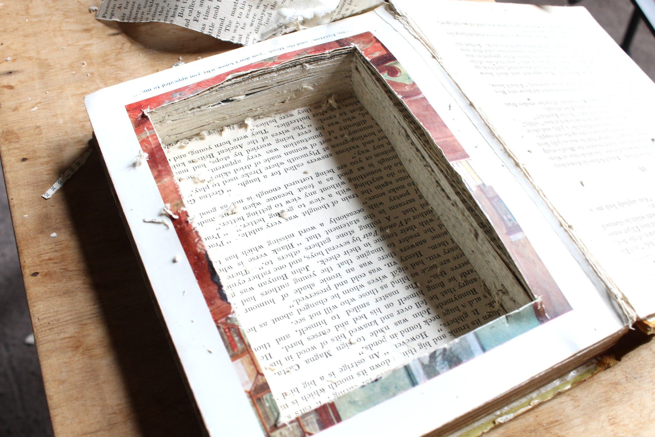 LED Book Light - Inside a Book! : 10 Steps (with Pictures) - Instructables