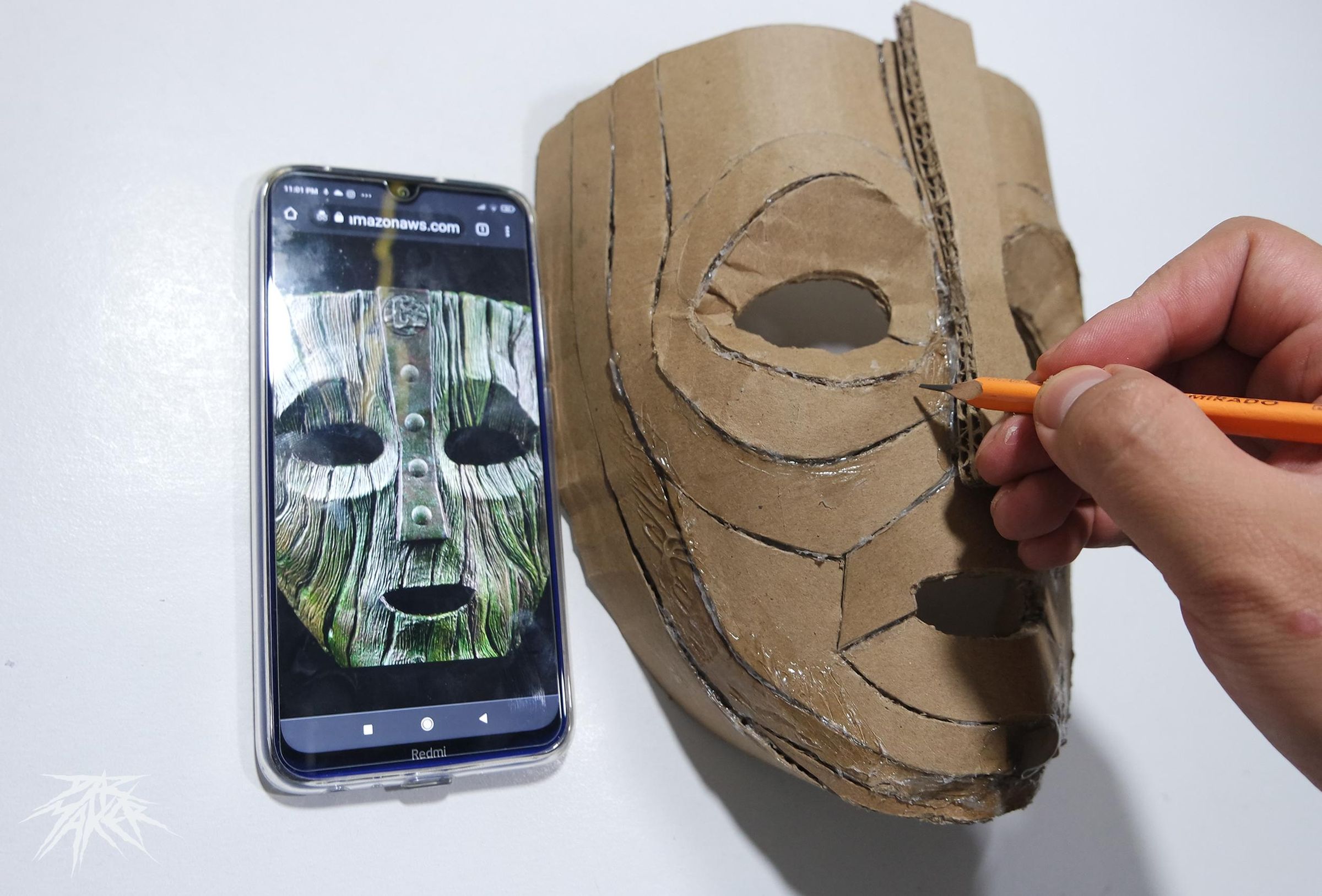 Sawdust Loki's Mask. : 12 Steps (with Pictures) - Instructables