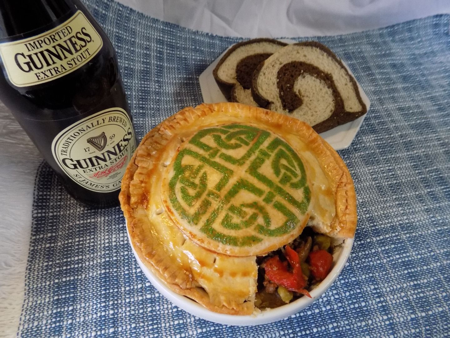 Painted Irish Meat Pie : 7 Steps (with Pictures) - Instructables