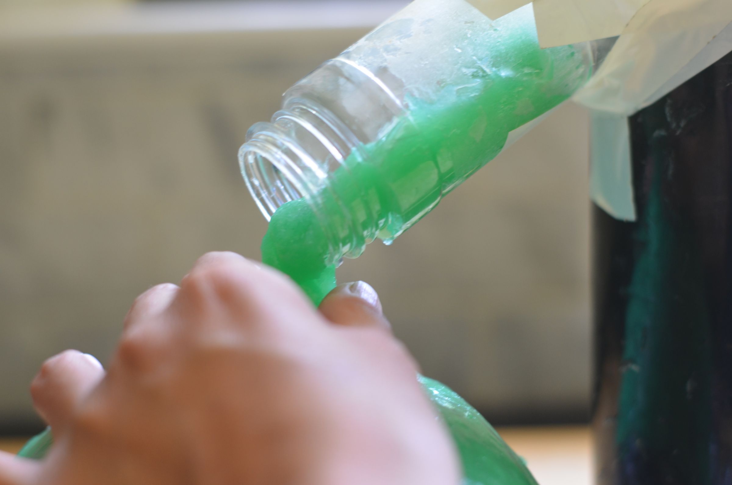 Gravity-defying Silly Slime Hat : 6 Steps (with Pictures) - Instructables